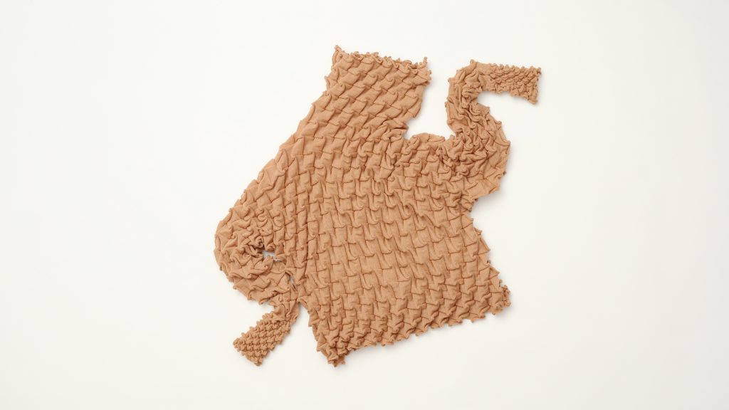 イッセイ ミヤケ、ホリデーシーズンの新作 「WOOL SHELL KNIT」 を発売 | News | The Fashion Post